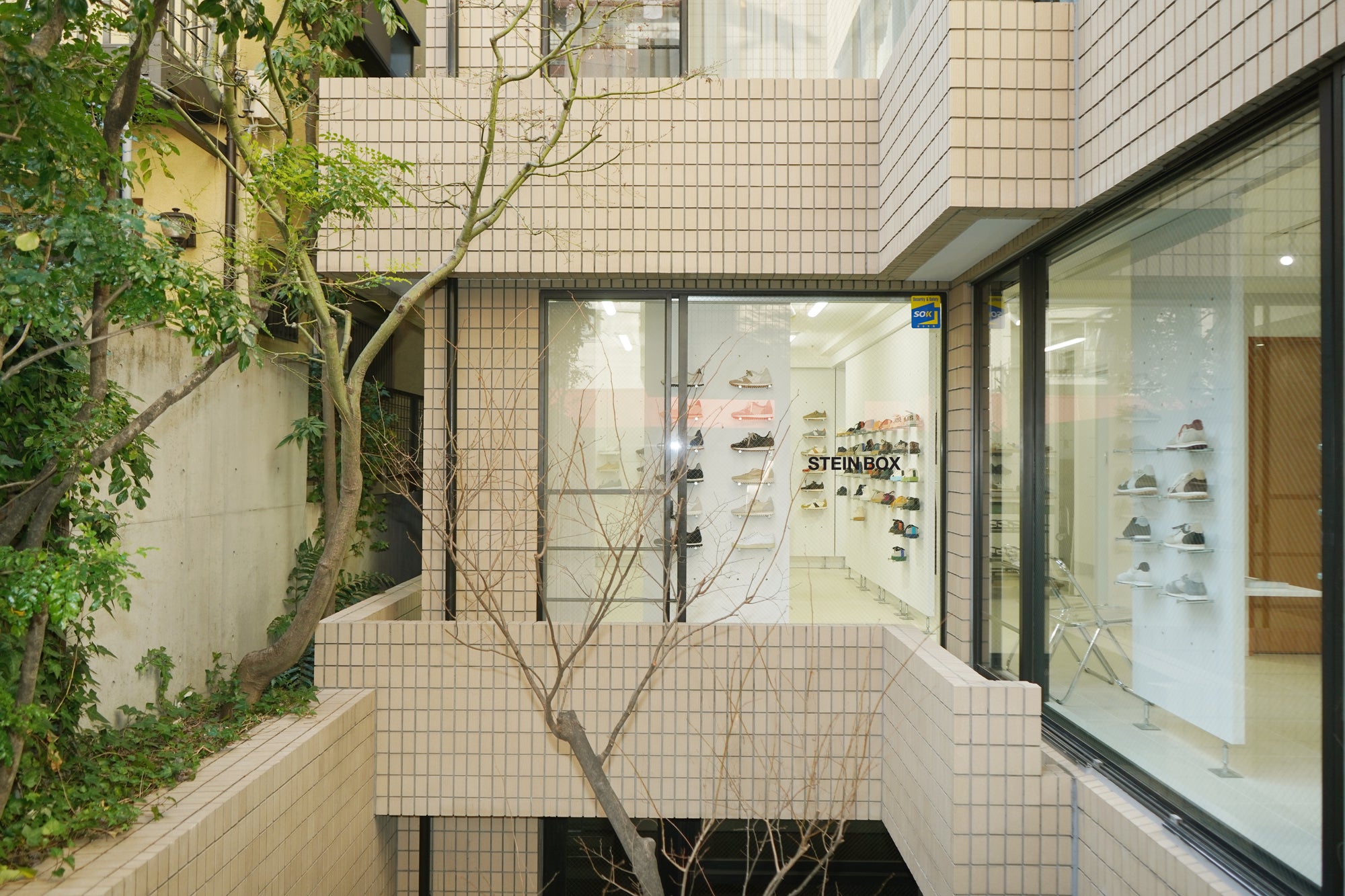 RECTOHALL POP UP INSTALLATION – NOVESTA JAPAN STORE